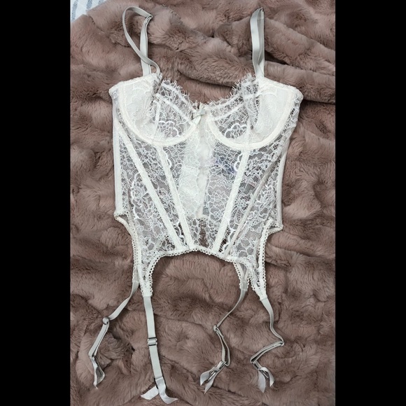 Victoria's Secret | Intimates & Sleepwear | Nwot Victorias Secret White ...